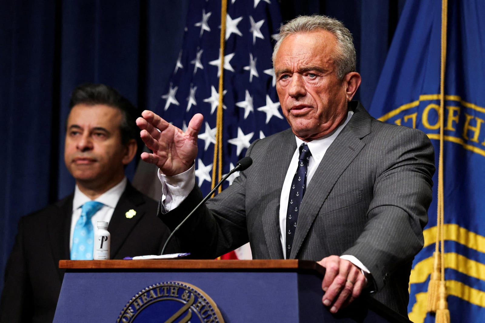 RFK Jr.'s strange claim befuddles the internet: 'Diagnosing children ...