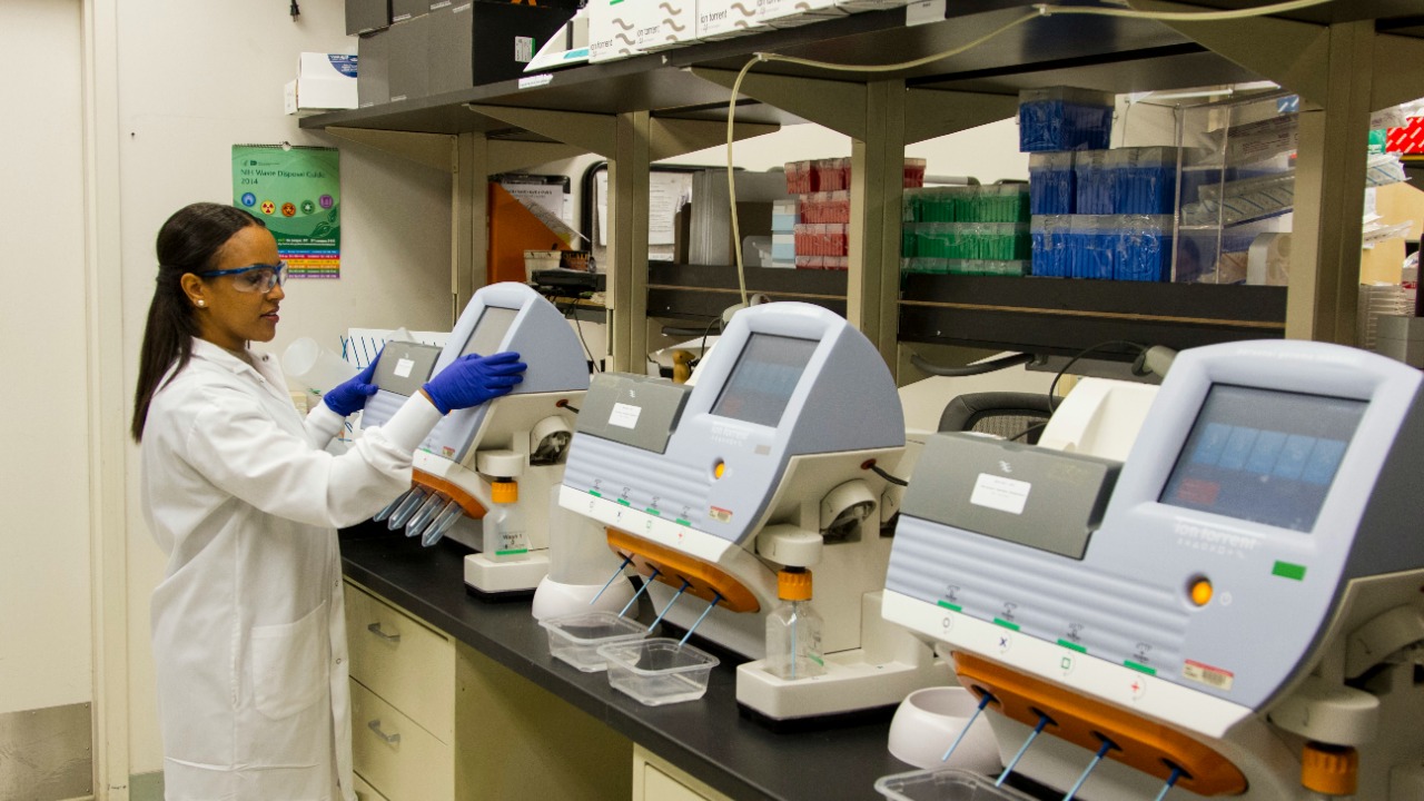 DNA analysis reveals humans may have multiple unknown ancestors