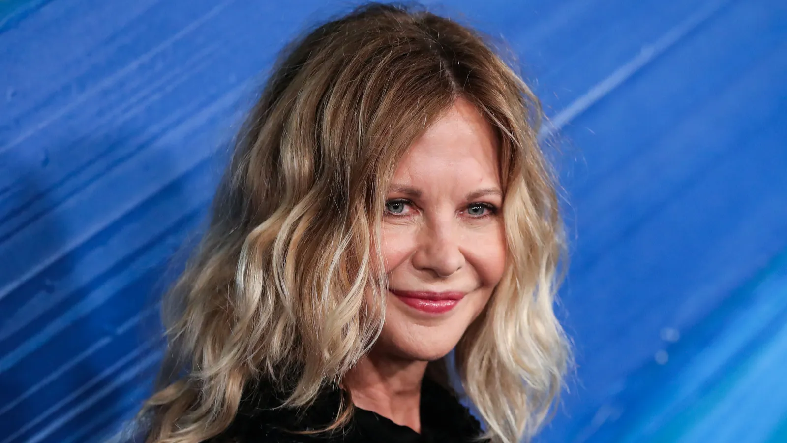 Meg Ryan’s new face has fans talking again