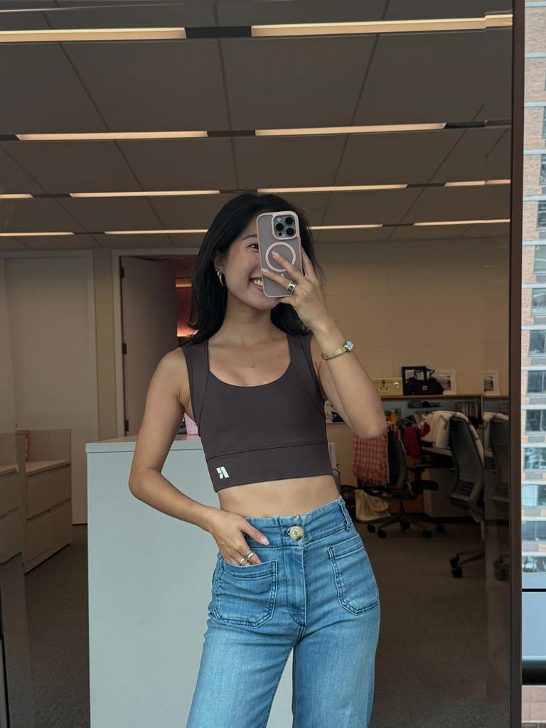 Taylor Swift (Newly a Fiancée!) Wore a Posture-Correcting Bra, So ...