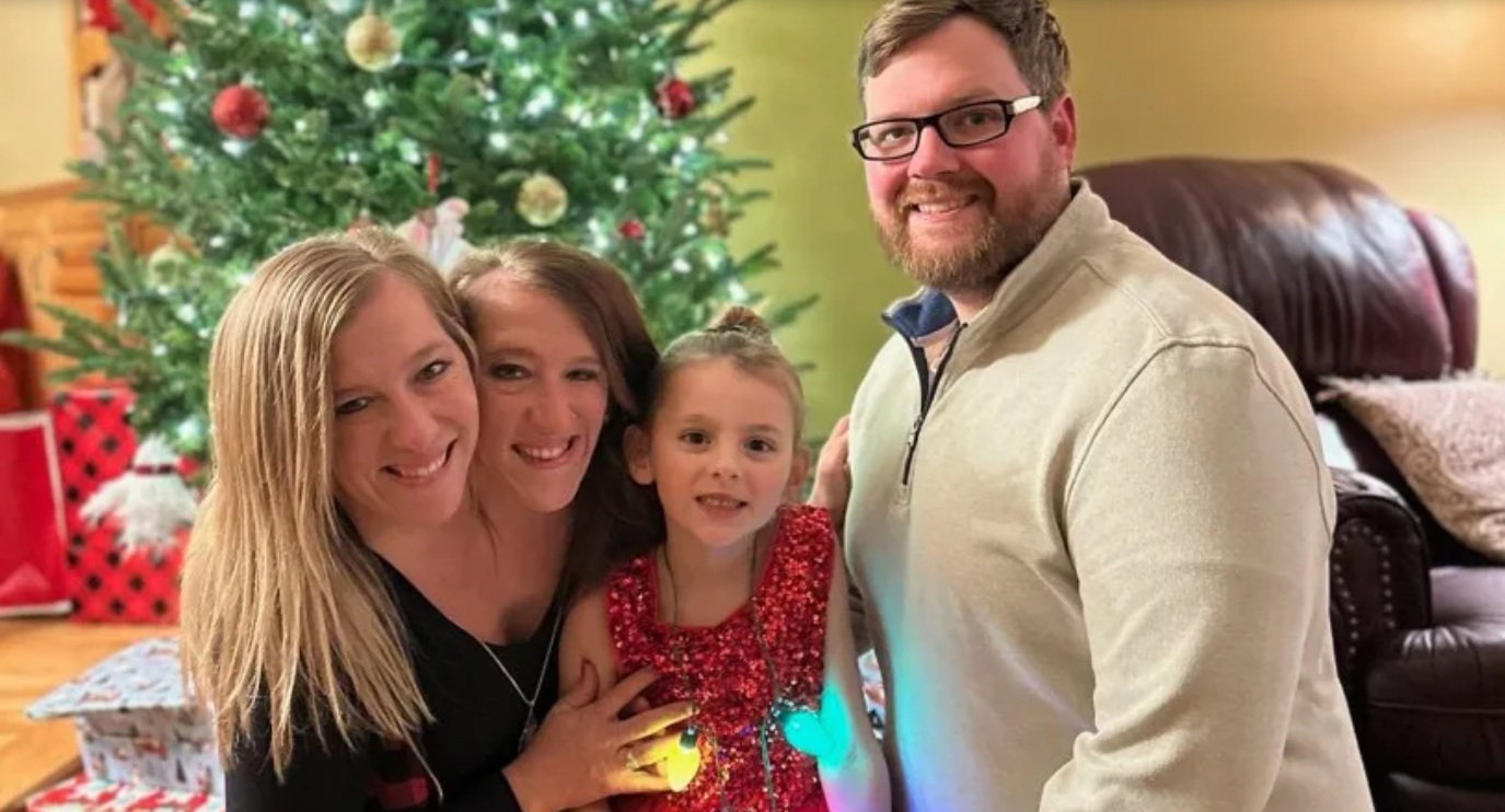 Abby and Brittany Hensel Baby News: Did The Twins Conceive Naturally ...