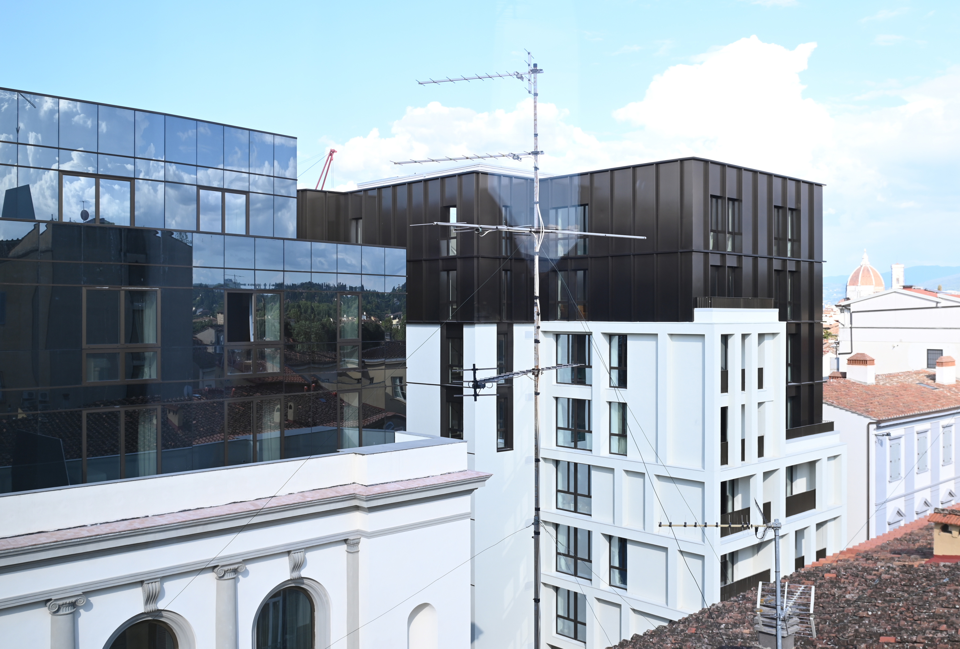 Culture ministry queries Florence's black cube