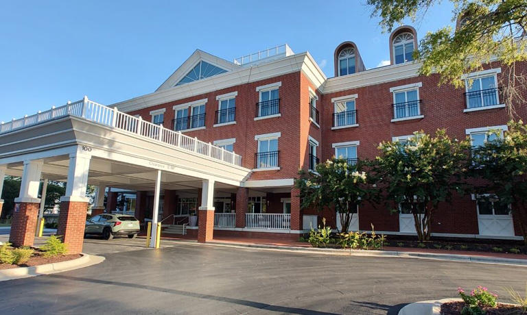 New Bern hotel devastated by Hurricane Florence reopens following major ...