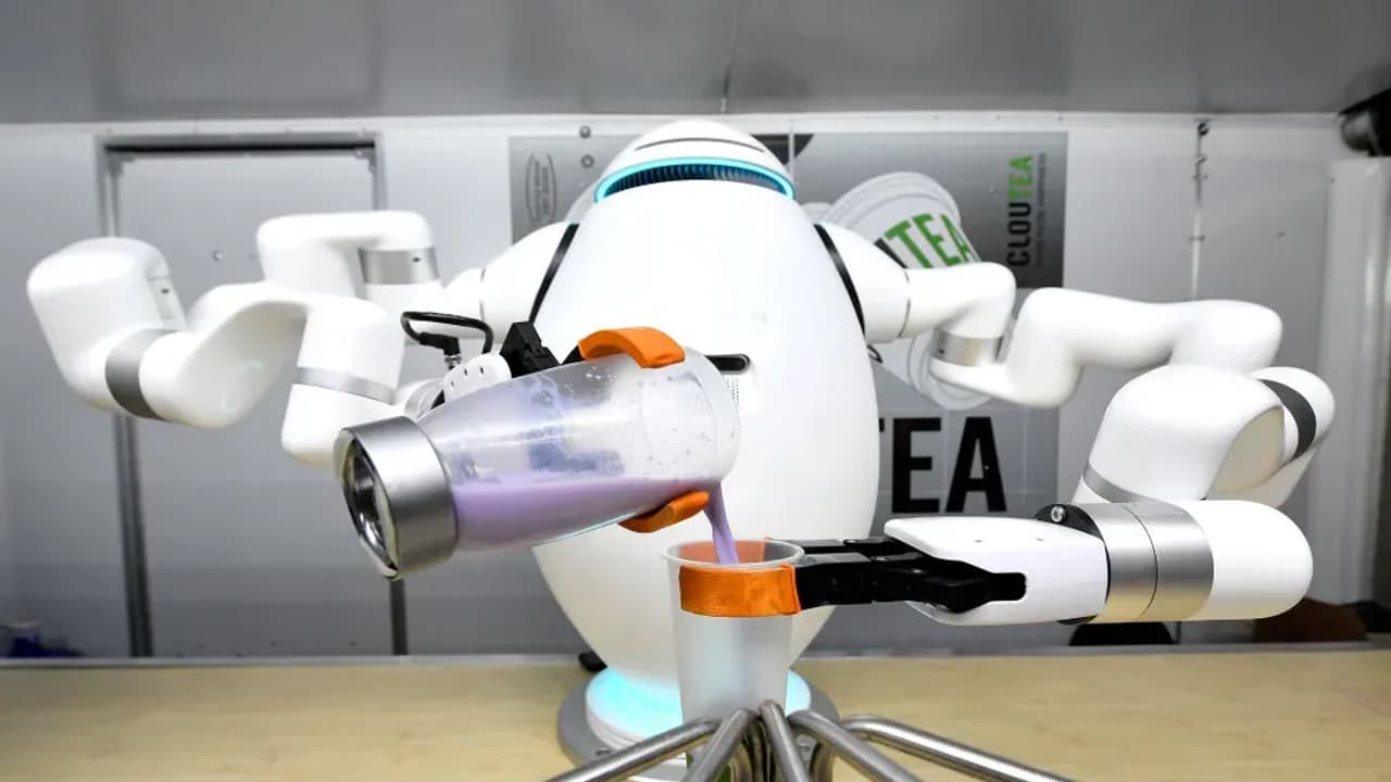 Richtech Robotics Launches $100M Stock Sale Plan: Retail’s All In