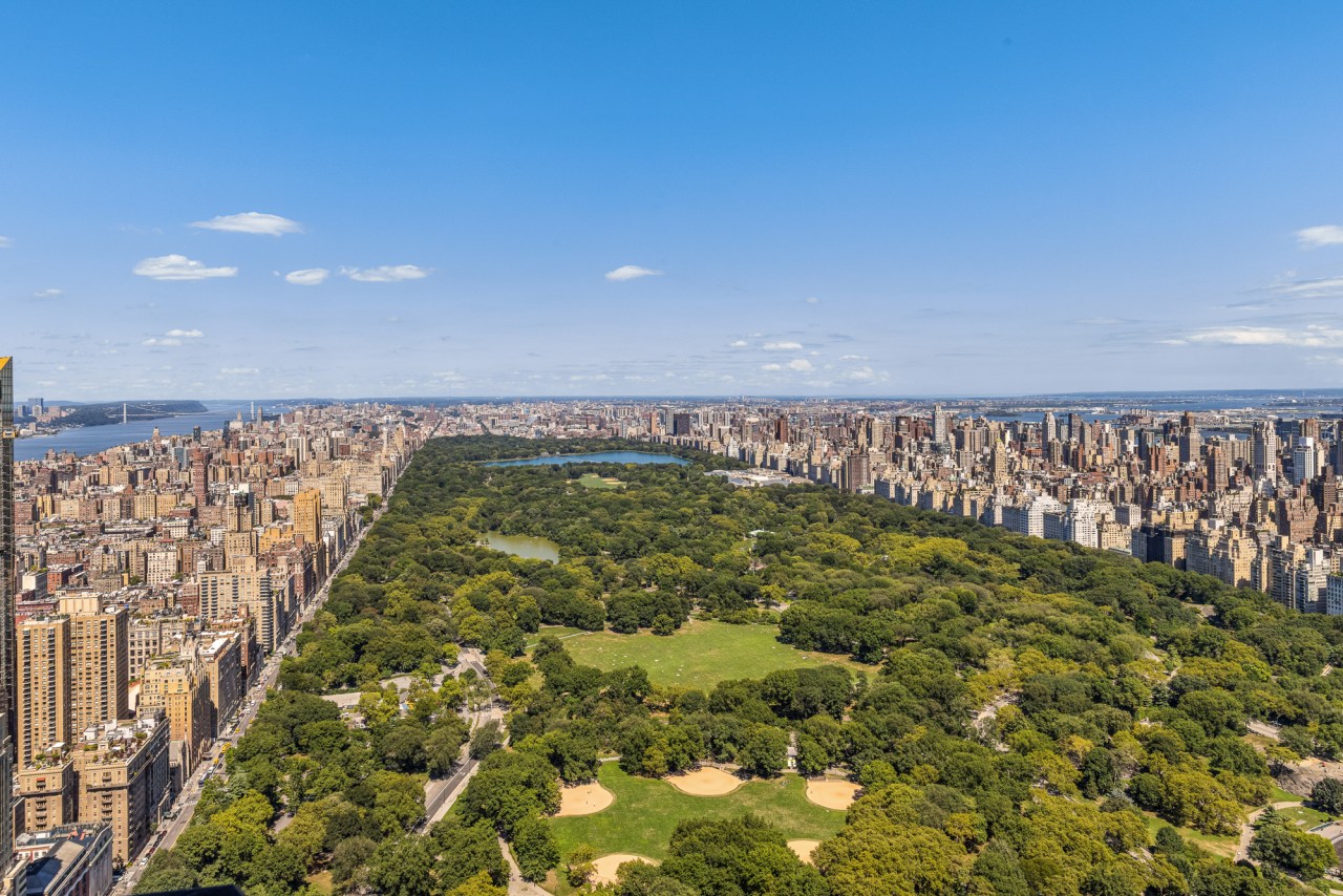 Two of 220 Central Park South’s Earliest Buyers List Full-Floor Unit ...