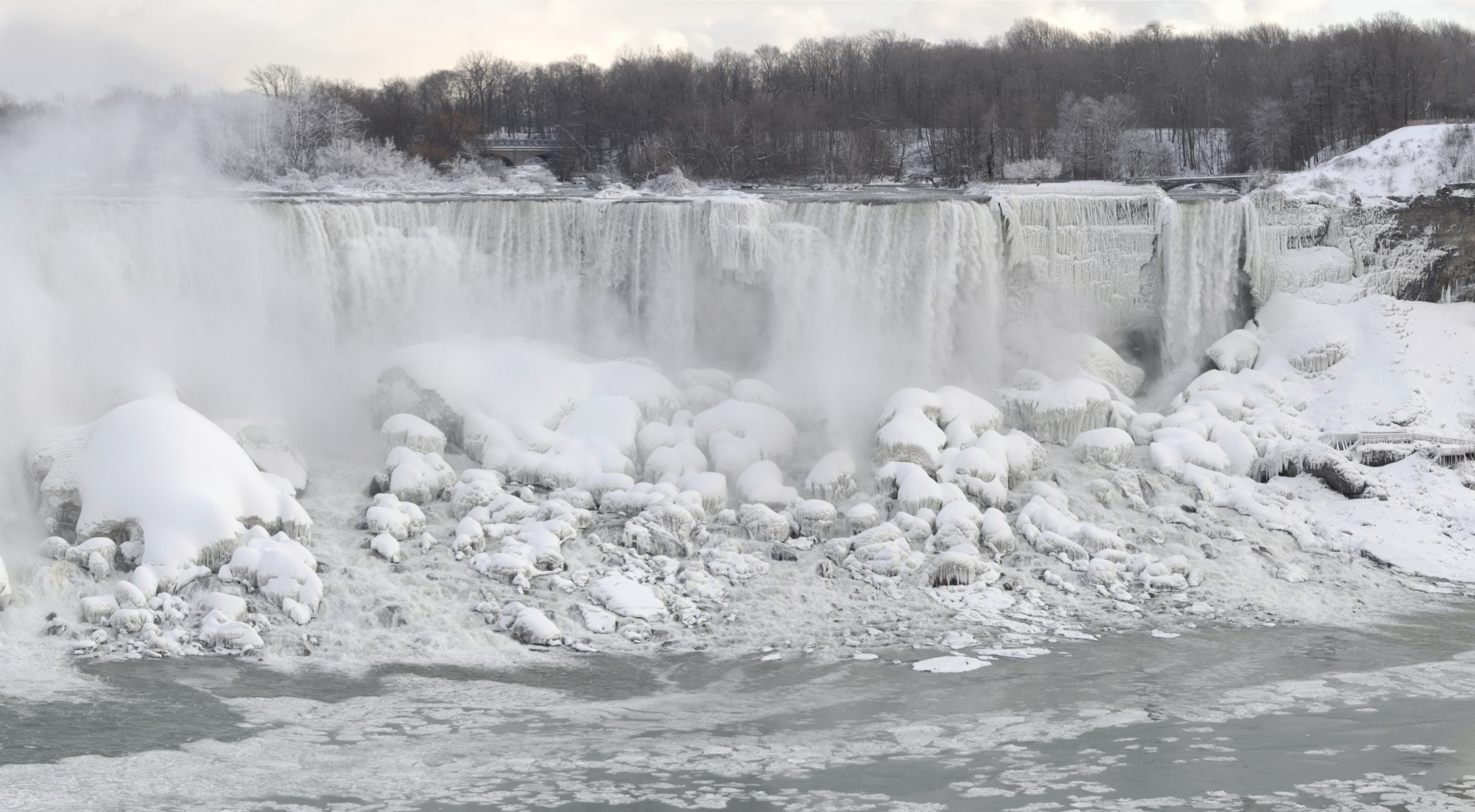 14 Natural Phenomena That Usually Only Happen in Winter