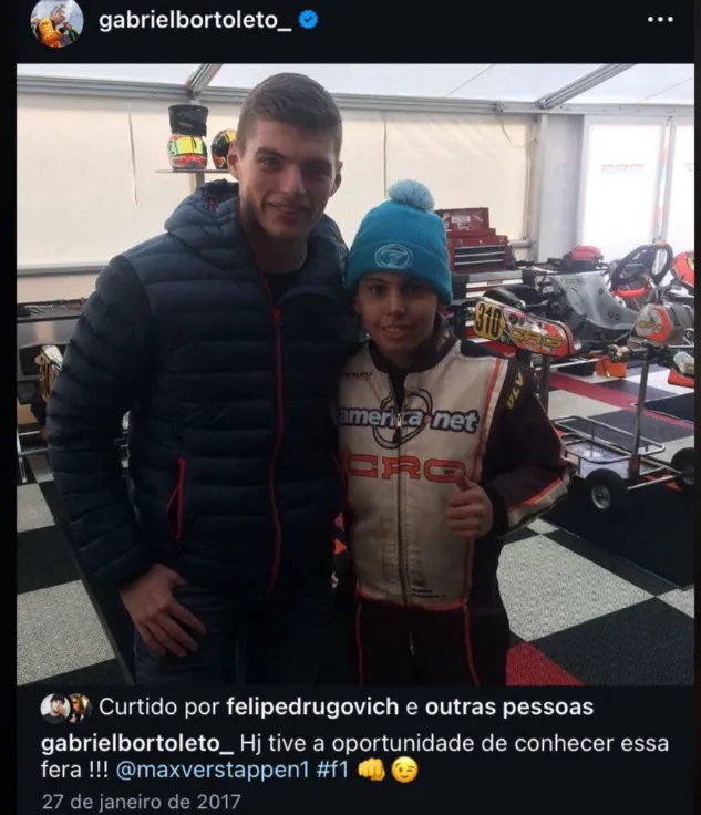 Verstappen lacht om bijnaam die Antonelli hem gaf: 'Een leuke jongen'