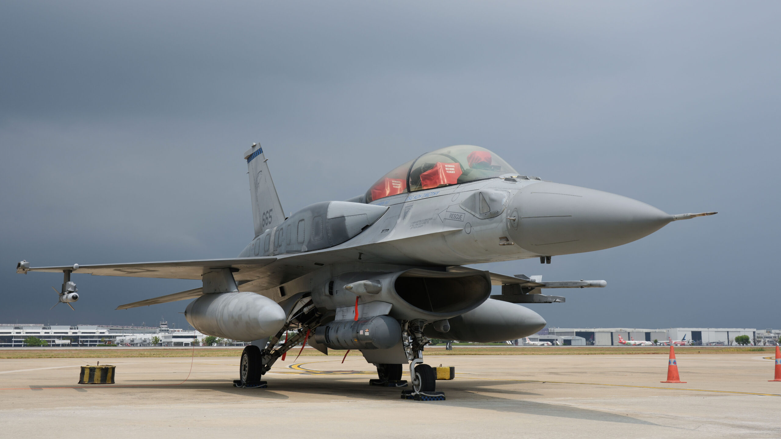 Συντριβή F-16 στην Πολωνία – Νεκρός ο πιλότος