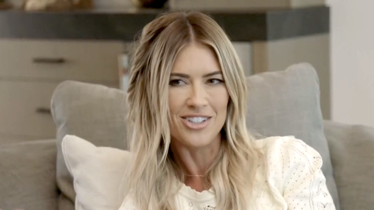 HGTV Made A ‘Cancel’ Joke On New Fall TV Post, And Fans Are All Riled ...