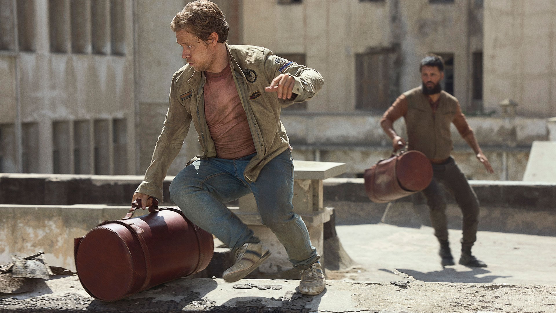 Who is in the cast of Atomic? Full list of actors in Alfie Allen’s Sky ...