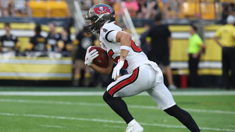 WVU's Garrett Greene, Beanie Bishop Sign NFL Practice Squad Deals