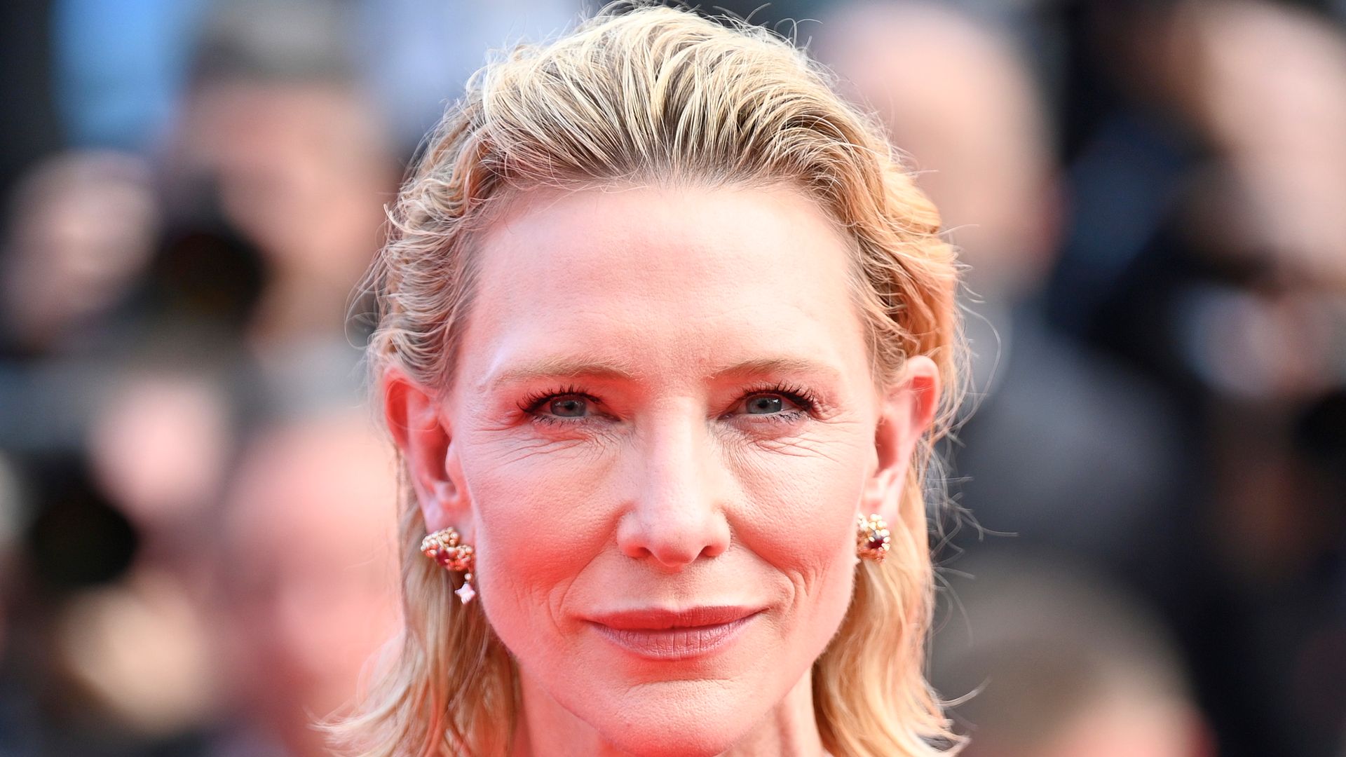 Why Cate Blanchett's decision to re-wear her designer gown is good for the planet, per a fashion ...