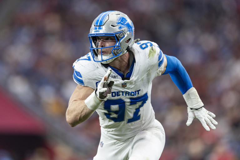Lions Star Aidan Hutchinson Issues Micah Parsons Statement