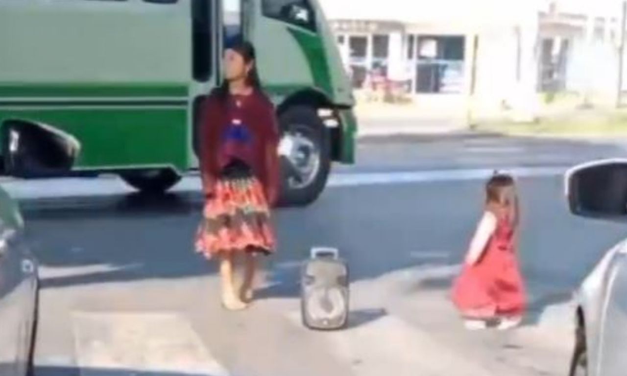 VIDEO de niña que pedía dinero bailando en Cuernavaca se viraliza ...