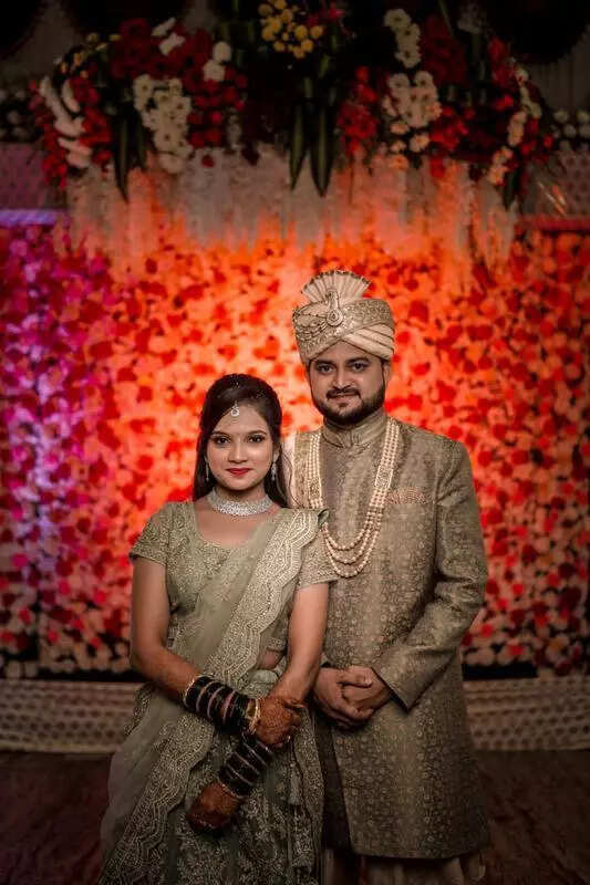 Pregnant techie found dead, kin allege dowry harassment