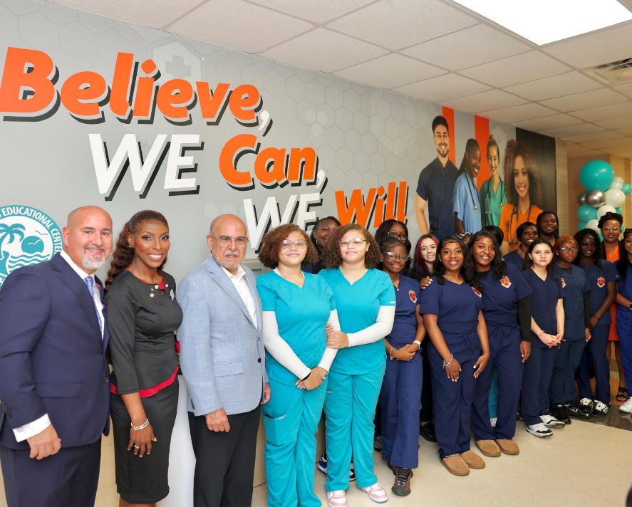 M-DCPS Unveils New Medical Assisting Lab at Miami Carol City Senior ...