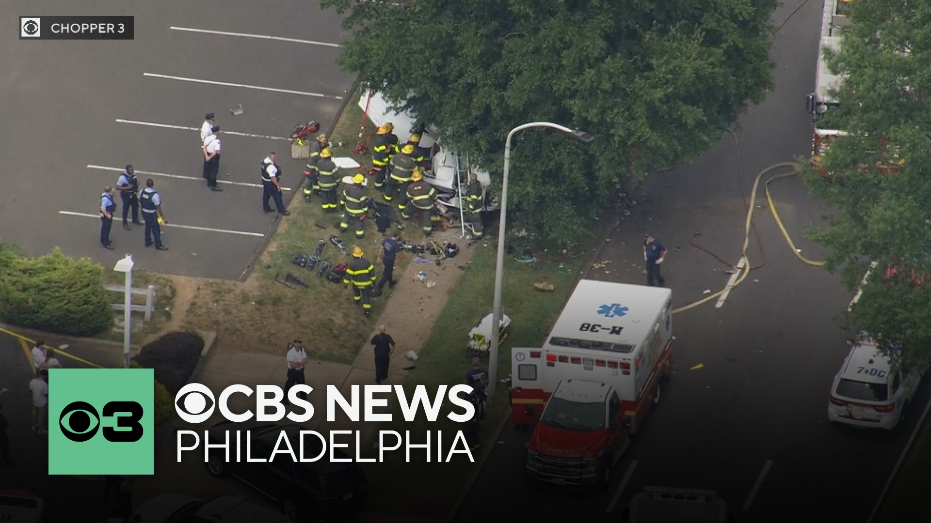 2 men dead, including the driver, 1 critical after crash on Roosevelt ...