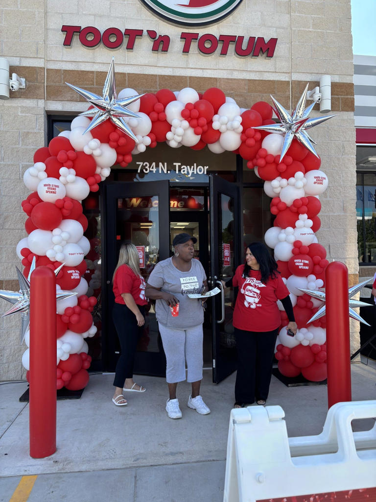 Toot'n Totum celebrates new Amarillo store on North Taylor as part of ...