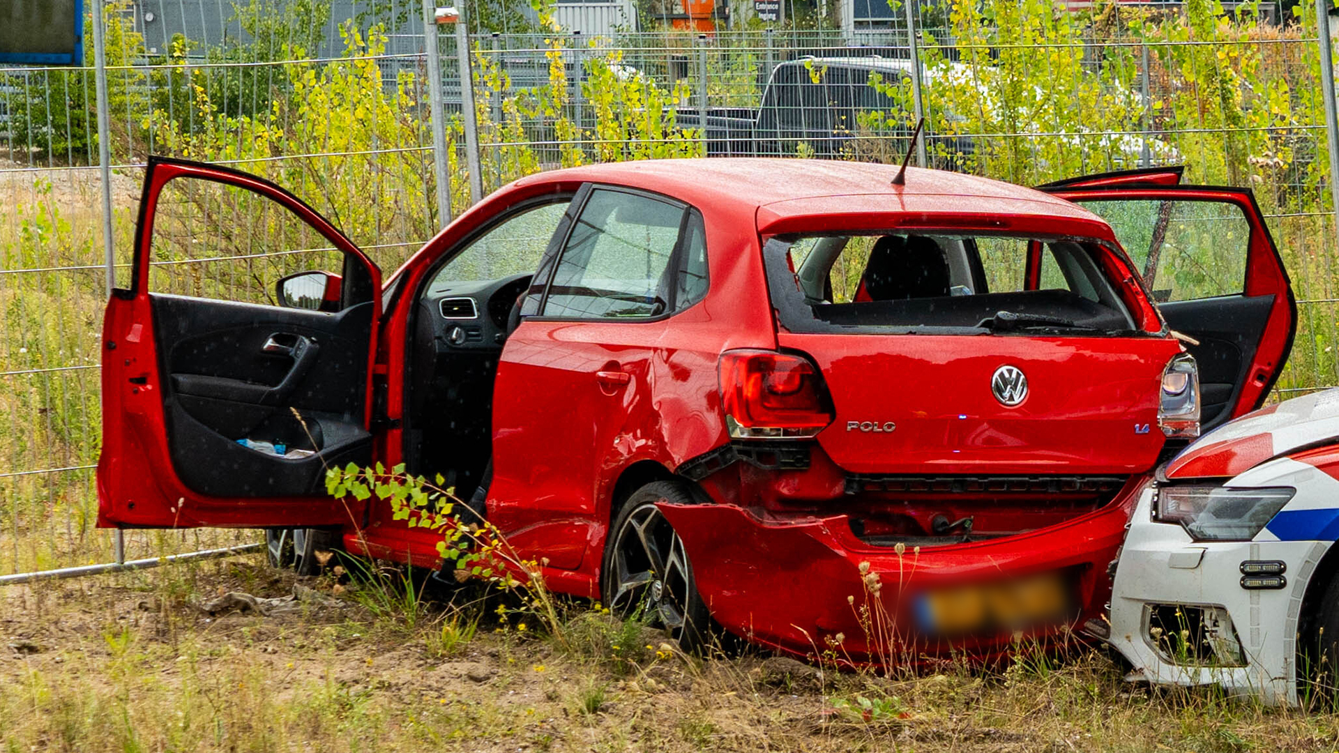 Politieachtervolging van Leeuwarden tot Soesterberg eindigt in crash