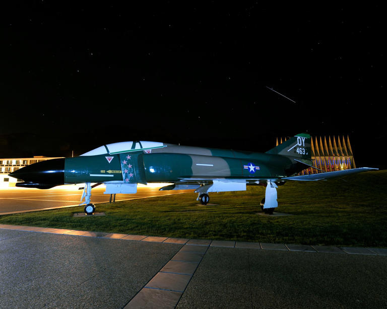 Today in Aviation History: Captain Richard S. "Steve" Ritchie Becomes ...