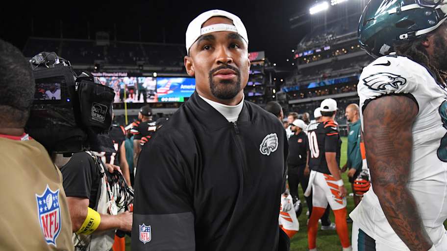 NFL Legend Sends Love To Eagles Quarterback Jalen Hurts