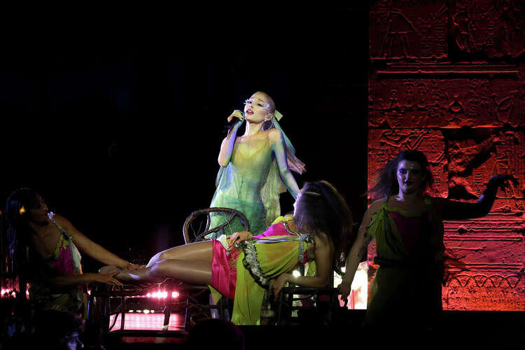 Bukan Hanya Ojol Tewas Dilindas Rantis Brimob, 10 Polisi Luka-Luka Saat Amankan Demo di DPR