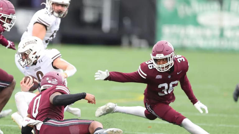 Extra Point: How many touchdown passes will Dylan Lonergan throw ...