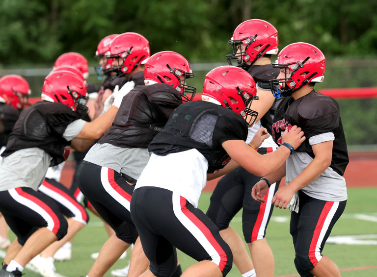 10 camps, 10 days: New dad, new role — Tyler Rouse’s football journey ...