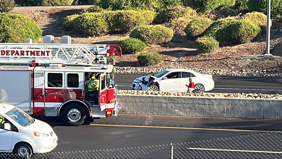 Two car crashes on Highway 44 cause morning delays in Redding