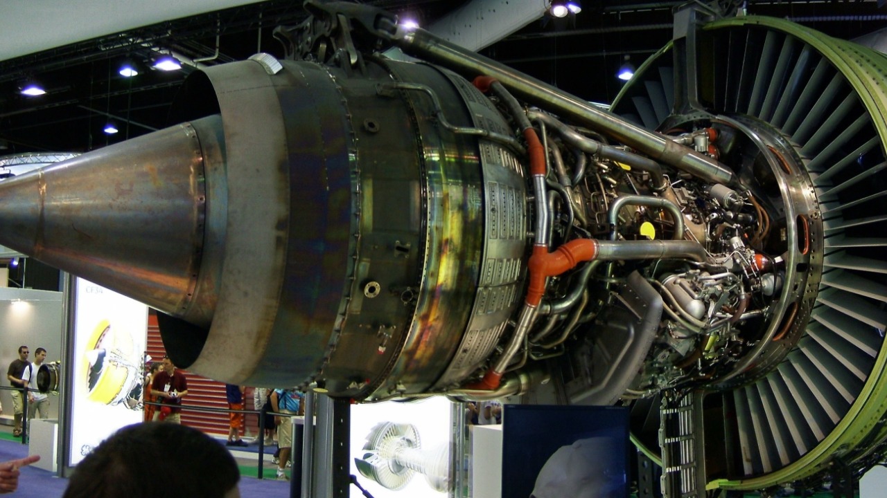 The 7 longest-lasting plane engines still flying