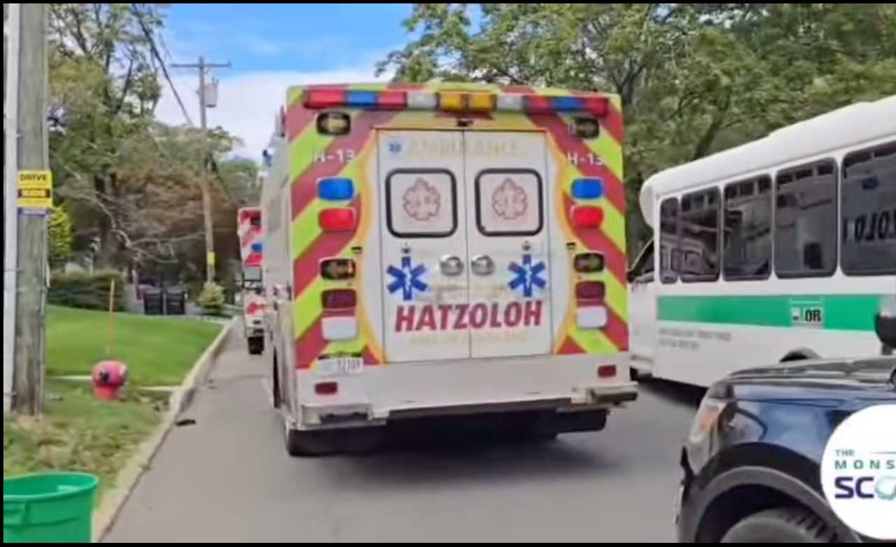 3 Children Injured After Falling From Moving Bus In Rockland: Report