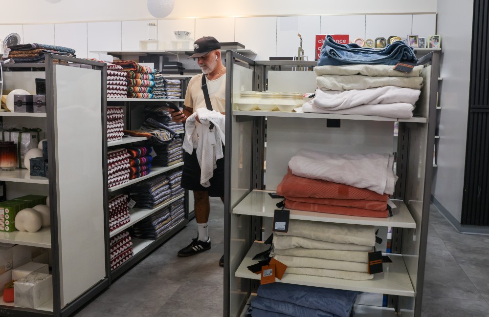 Wells Fargo: Following Frontloading Frenzy, Retailers More Cautious ...