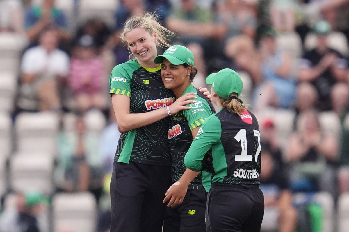 Lauren Bell stars as Southern Brave make history with victory over ...