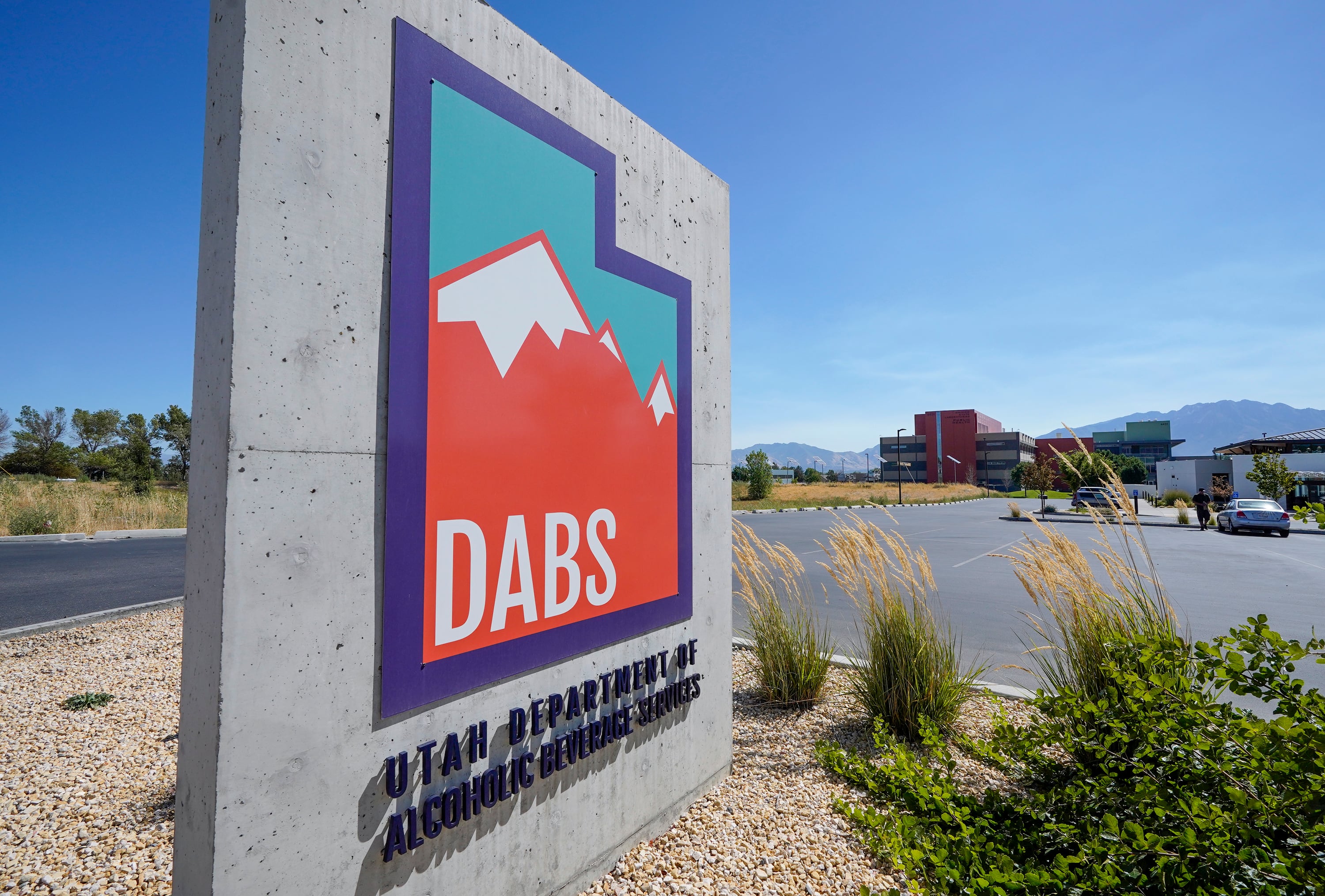 After years of ‘incompetent management,’ Utah’s liquor agency still ...