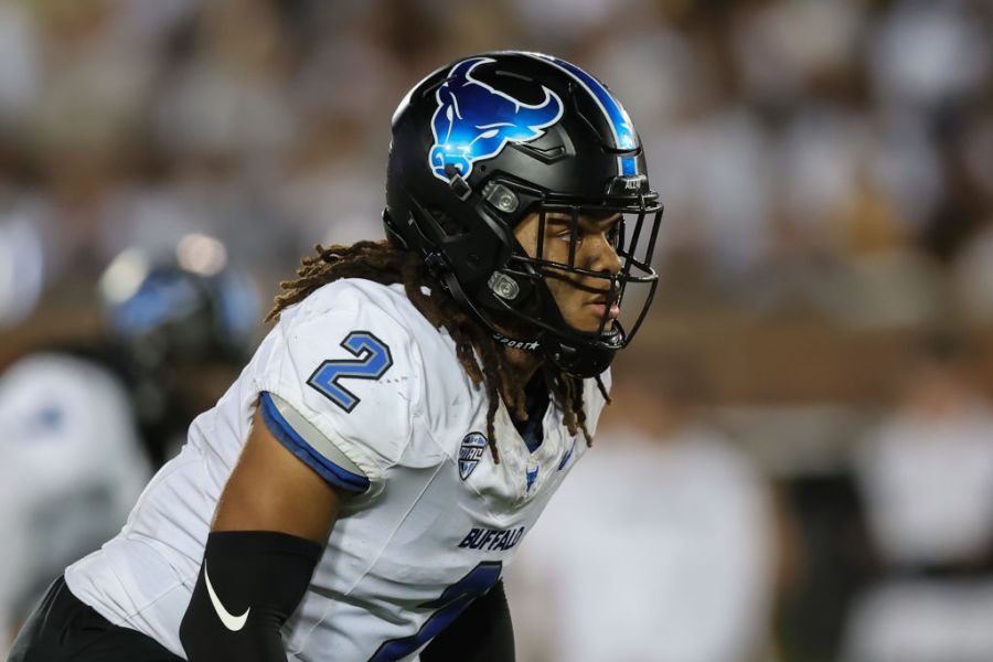Buffalo LB Red Murdock breaks UB great Khalil Mack’s NCAA record for ...