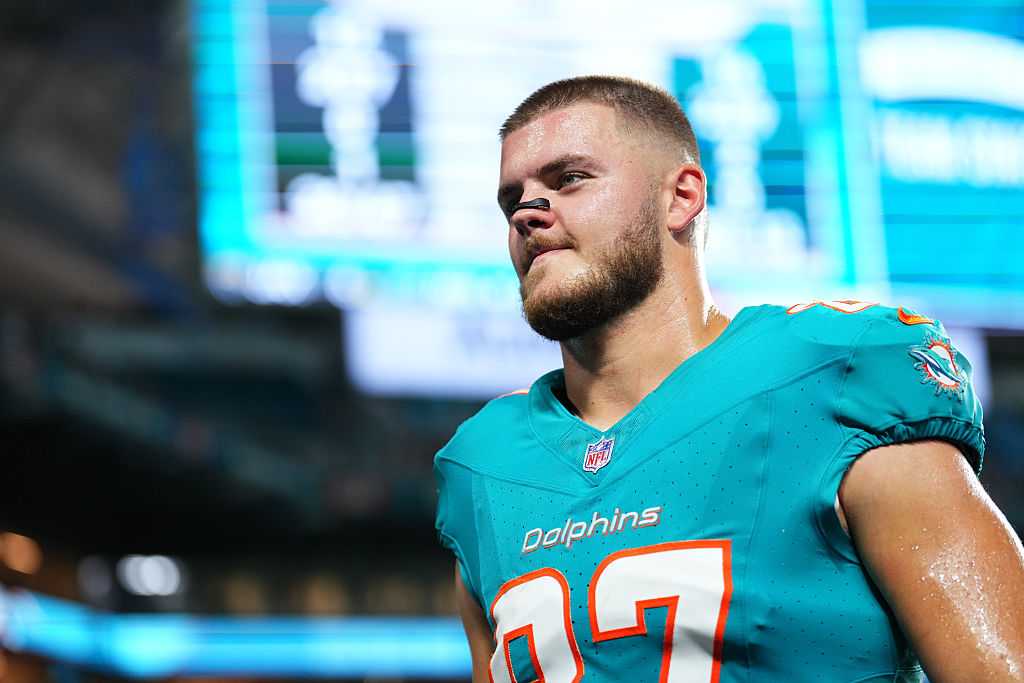 Warwick alumnus Hayden Rucci signs with Miami Dolphins practice squad