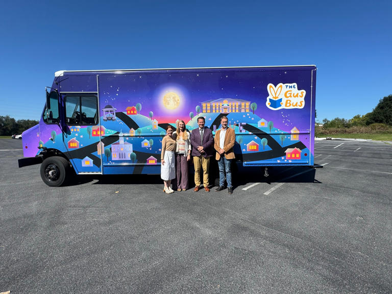 James Madison University’s unveils its new electric ‘Gus Bus’