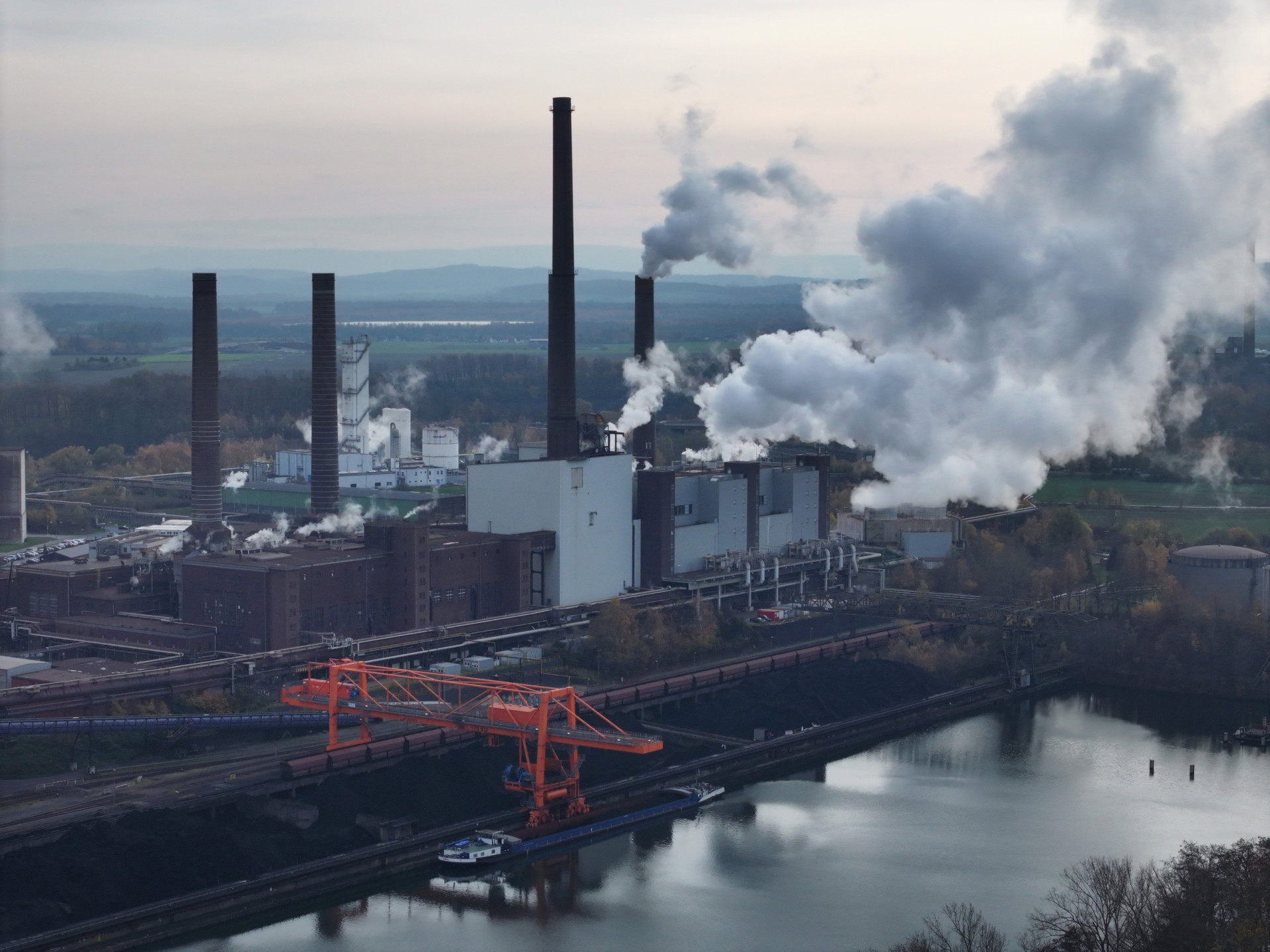 Places that rely the most on imported fossil fuels