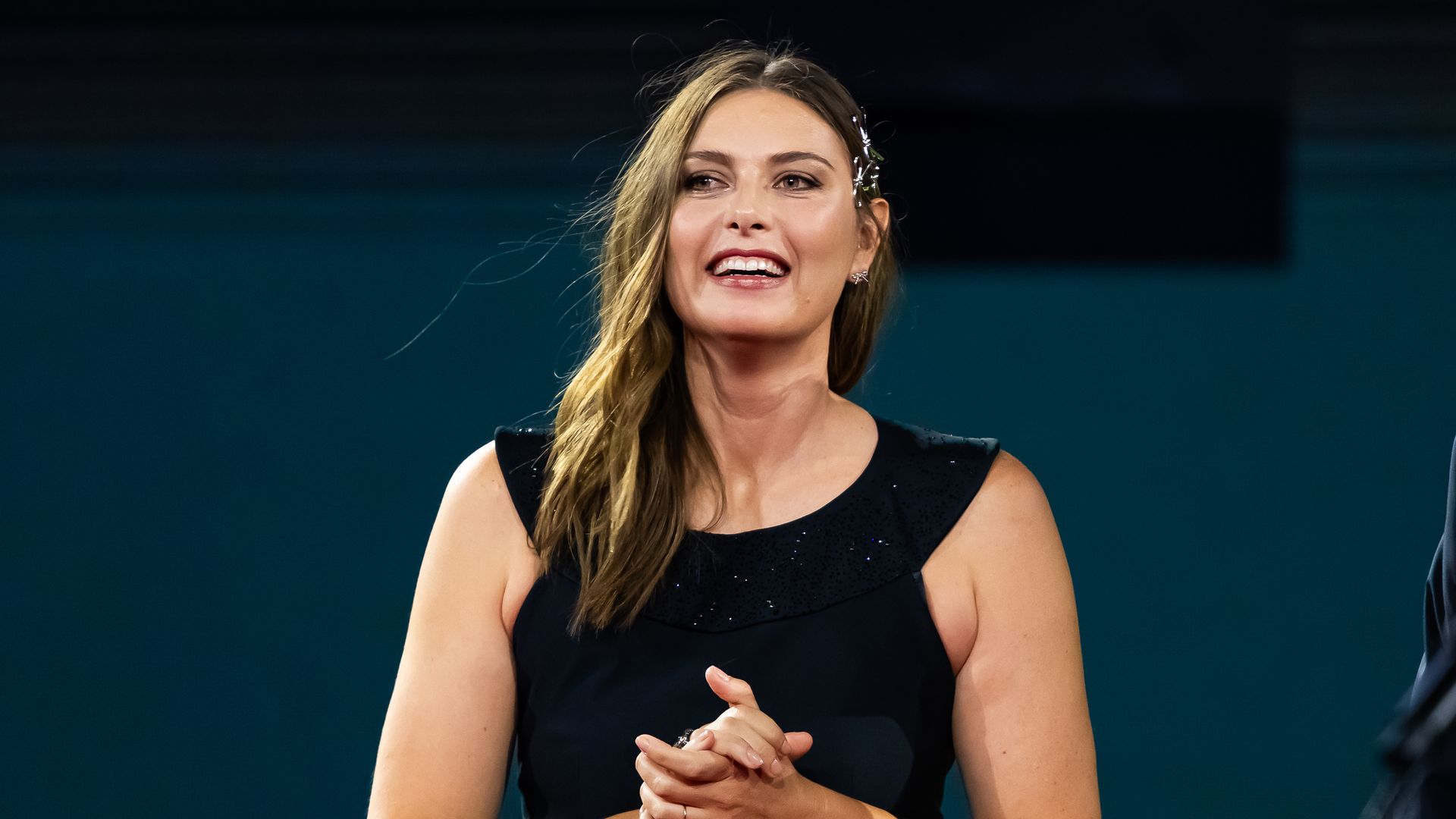 Maria Sharapova lleva un vestido inspirado en Audrey Hepburn