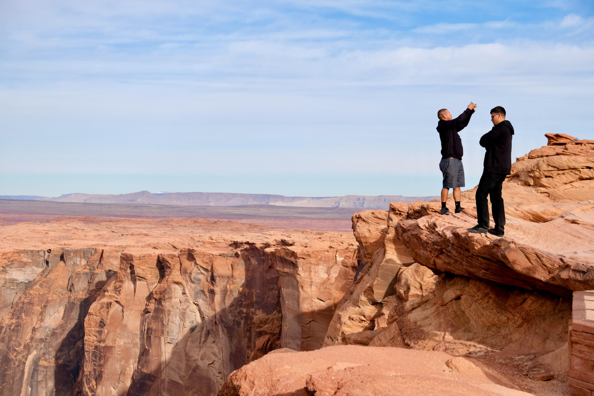 Fatal selfies: the world's most dangerous photo spots