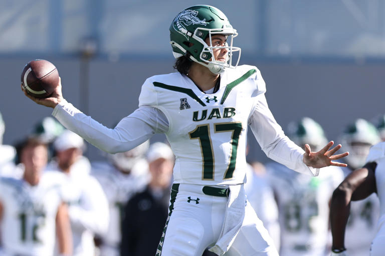 How to Watch Alabama State vs UAB: Live Stream NCAA College Football ...