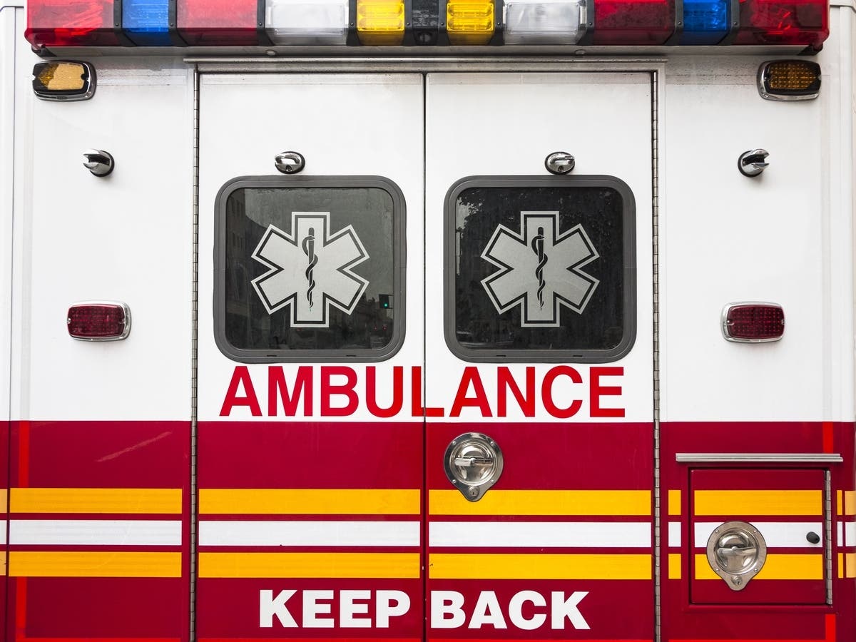 2 Killed In Crash Involving Pedestrians On Roosevelt Boulevard