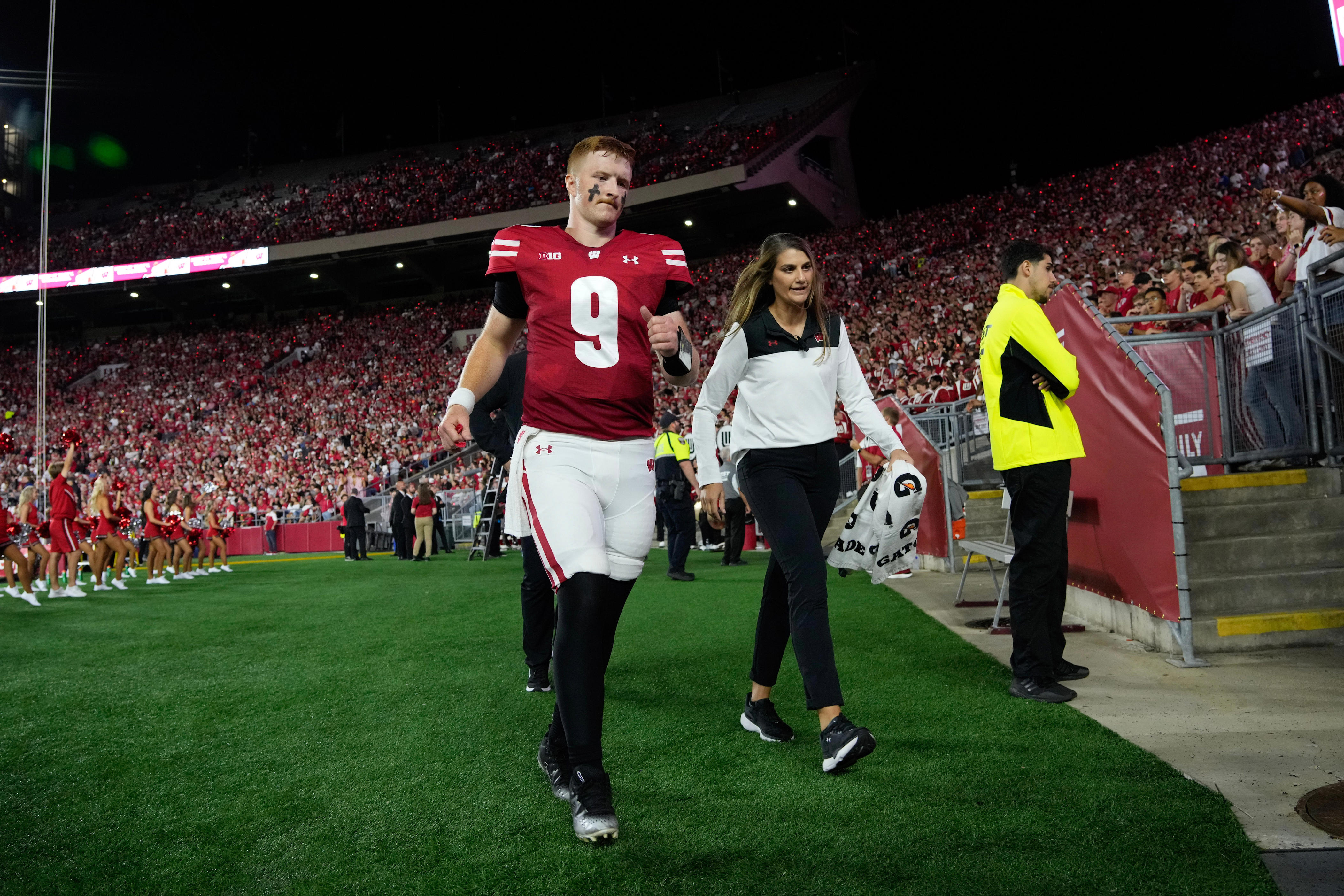 Wisconsin football vs. Middle Tennessee State: Injury Updates