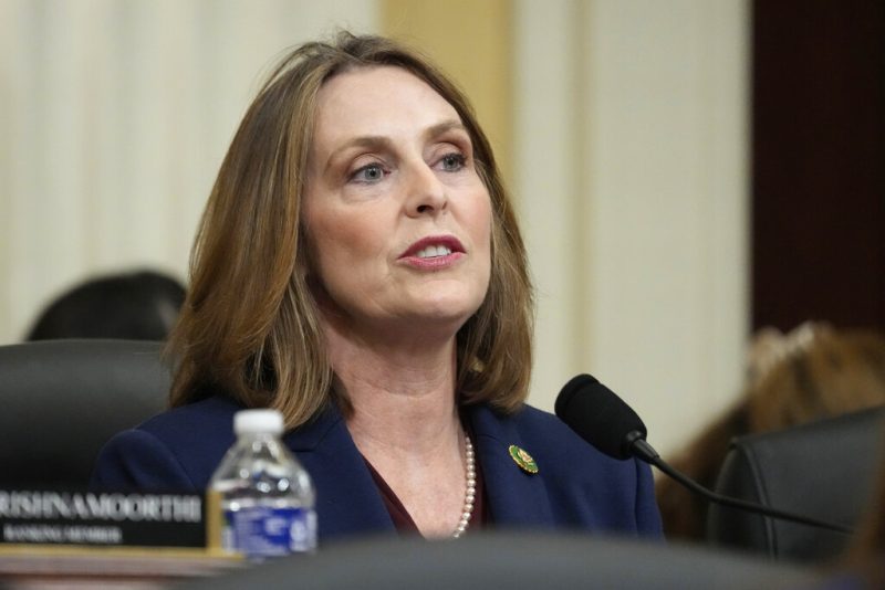 Tampa Bay Rep. Kathy Castor calls for resignation of HHS Secretary Kennedy