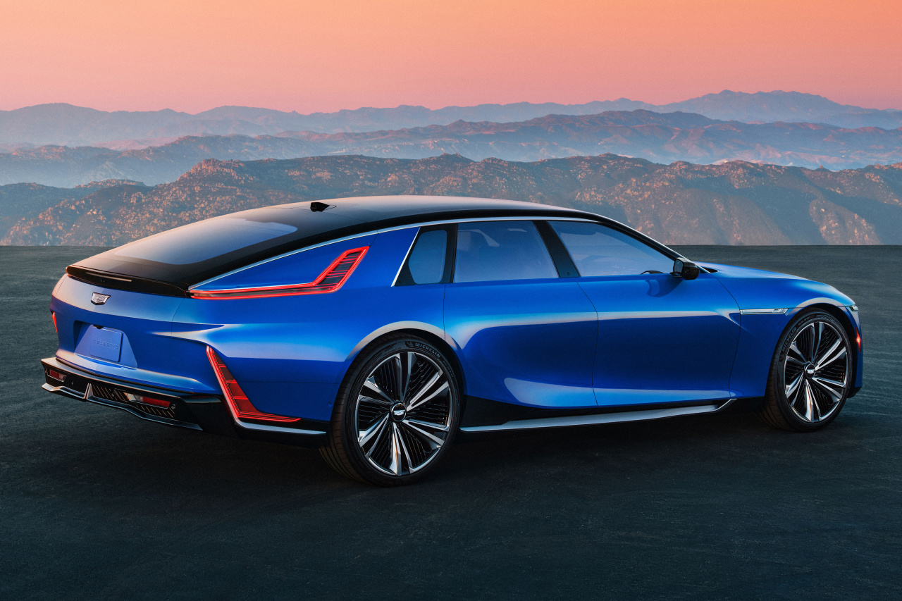 An Electric Caddy With Rolls-Royce Aspirations