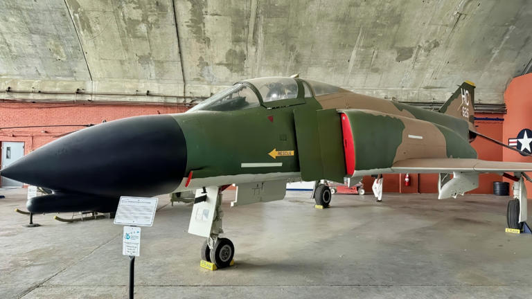 Why Pilots Loved the F-4 Phantom II Fighter
