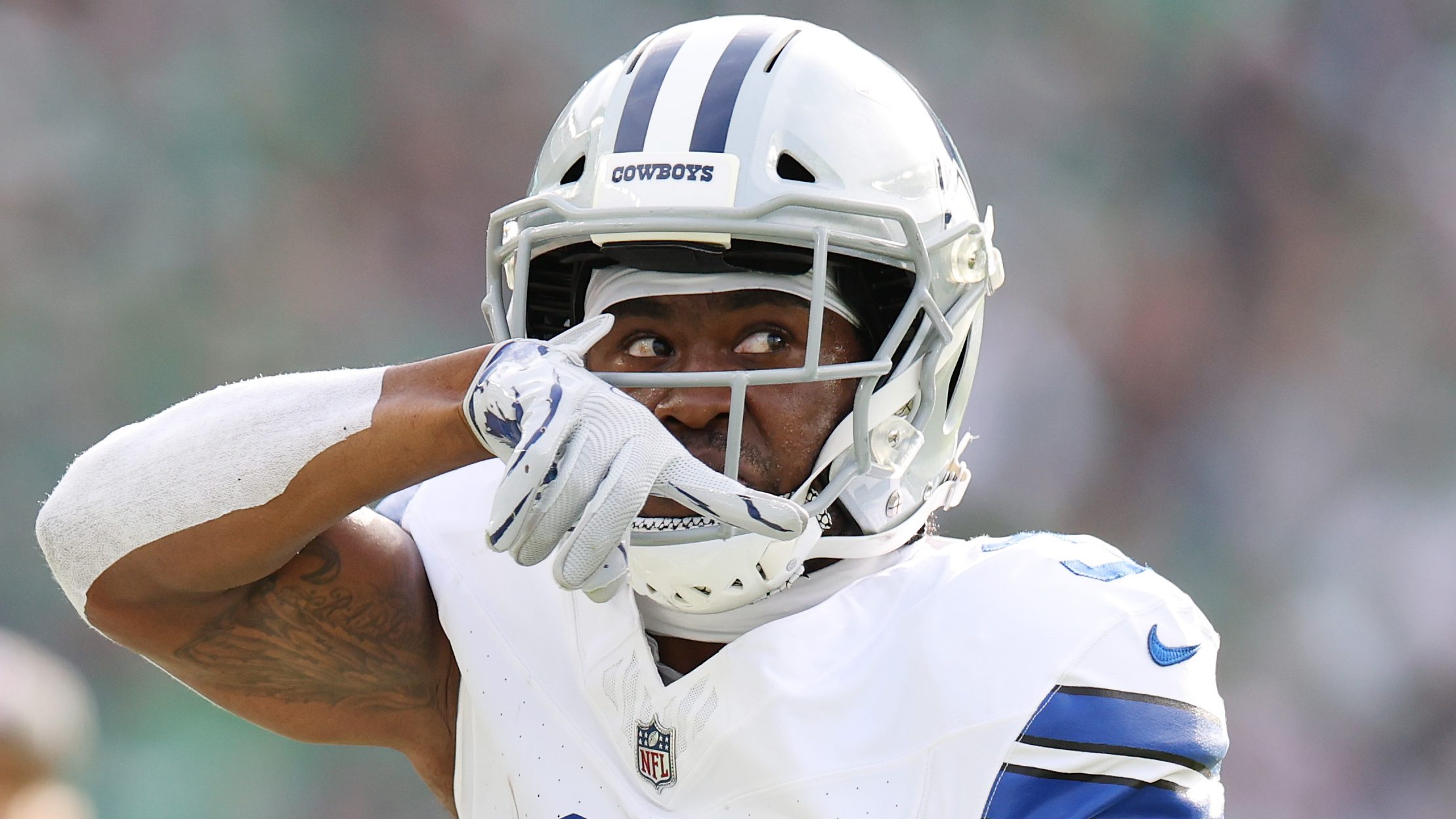 Broncos Linked to Playmaking $120 Million Former 1st-Round Draft Pick