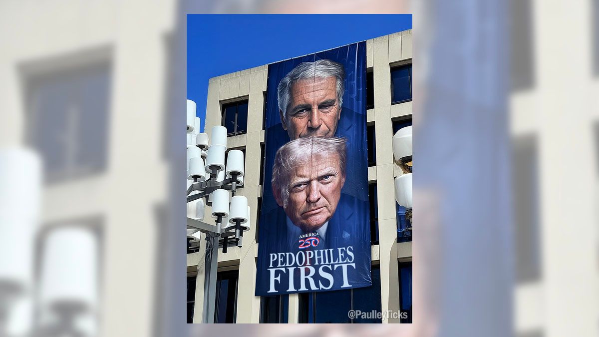 Antifa activists didn't vandalize Trump banner on Department of Labor ...