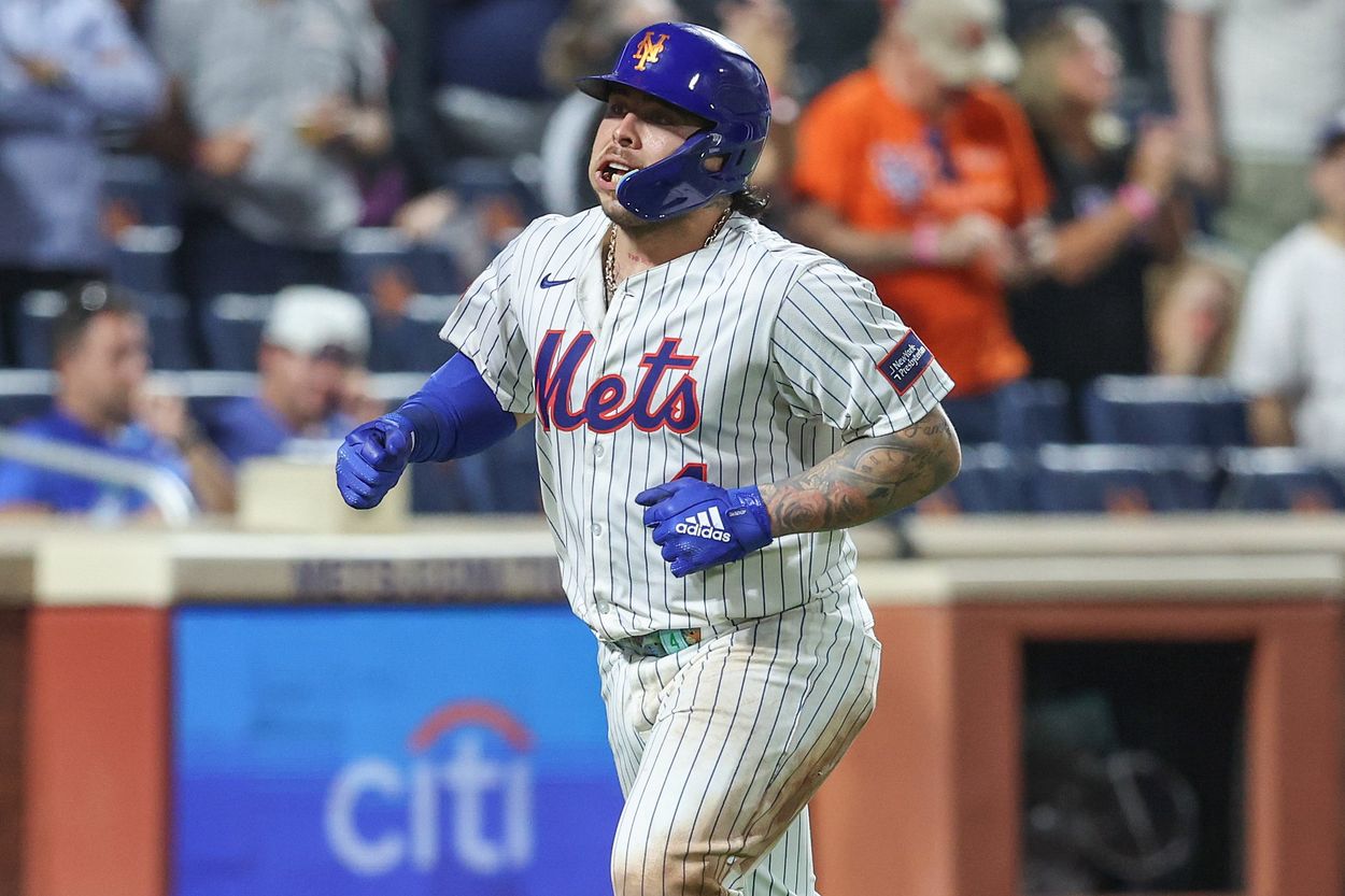 Mets catcher suffers another injury in rehab game but remains hopeful ...