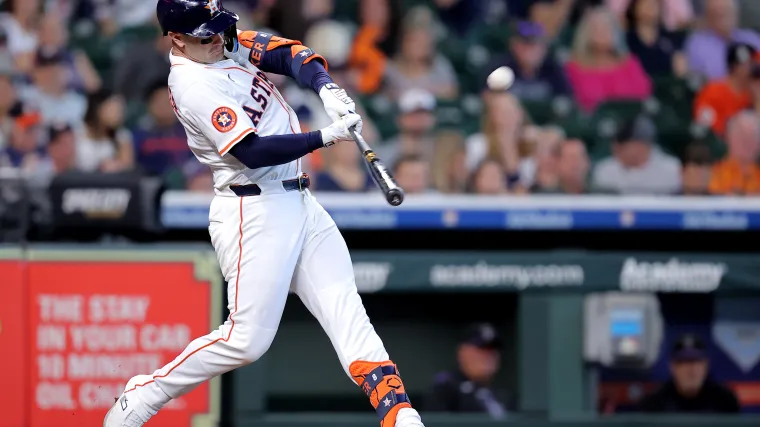 Astros' $60 million first baseman finding his groove at the plate